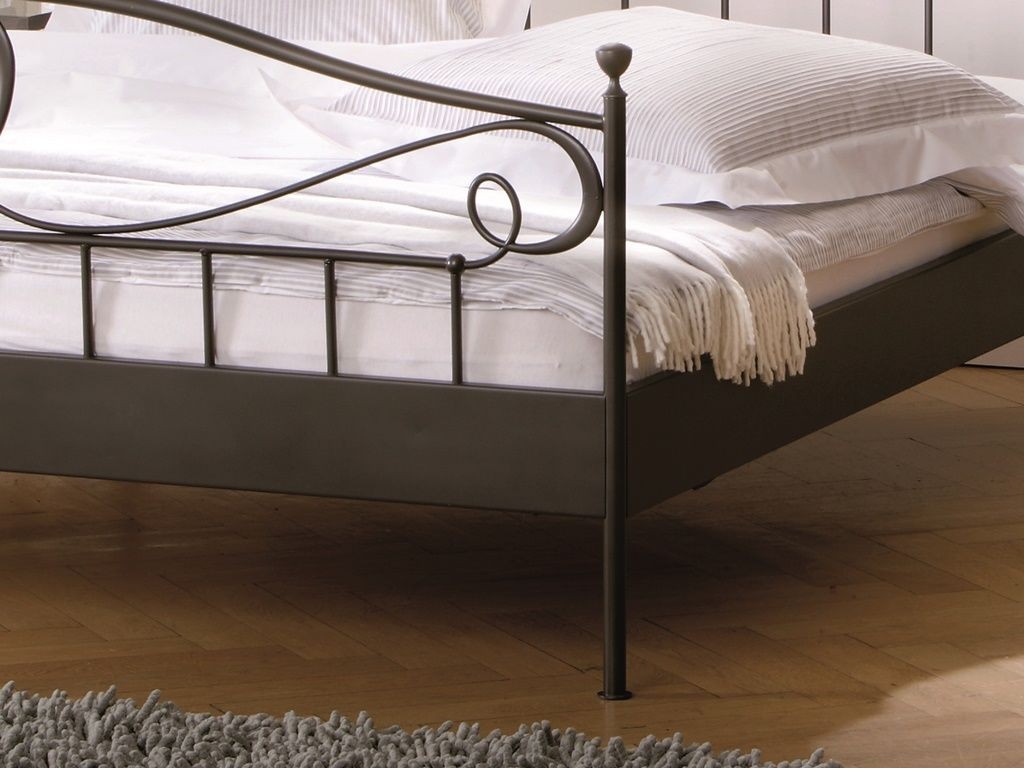 Lit Lurano 2 en fer forgé. Hasena. Meuble haut de gamme.
